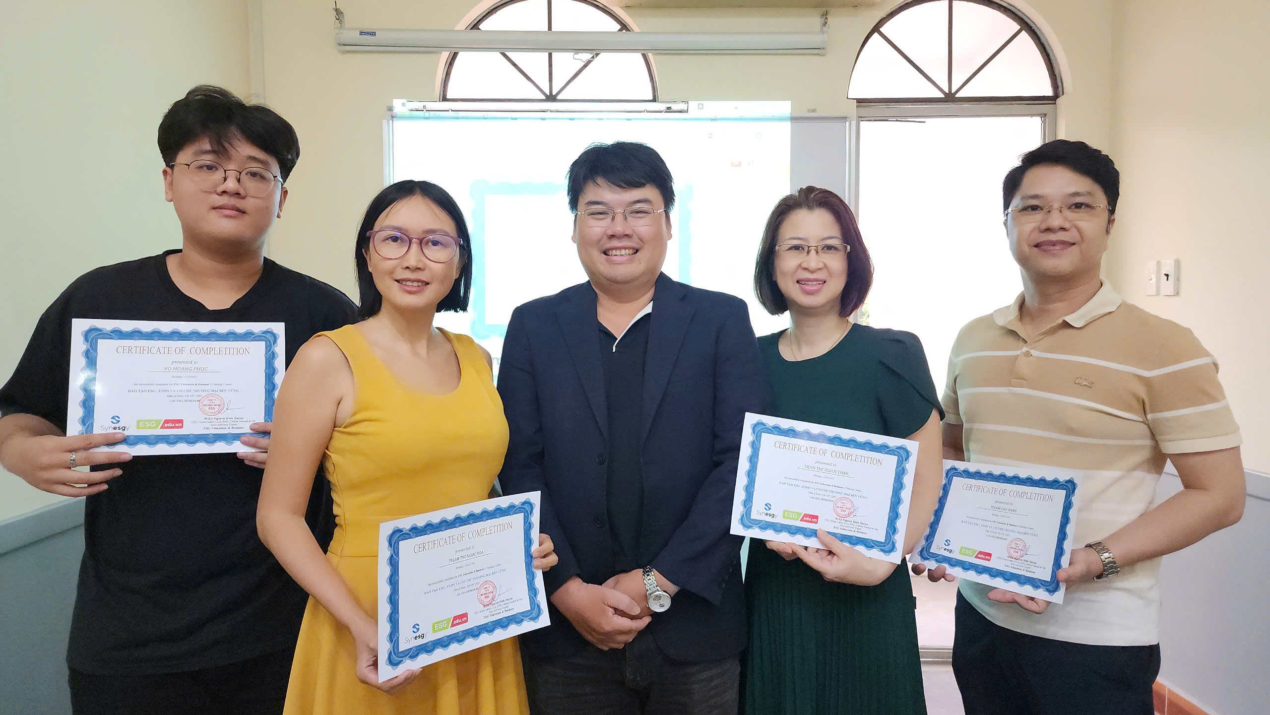 ESG Education & Business vui mừng cấp chứng nhận quốc tế cho chương ...